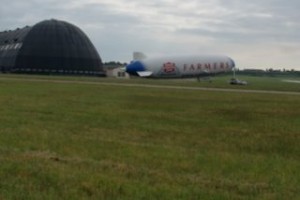 Airship Venture’s Eureka stops at the Akron Airdock | The Lighter-Than ...